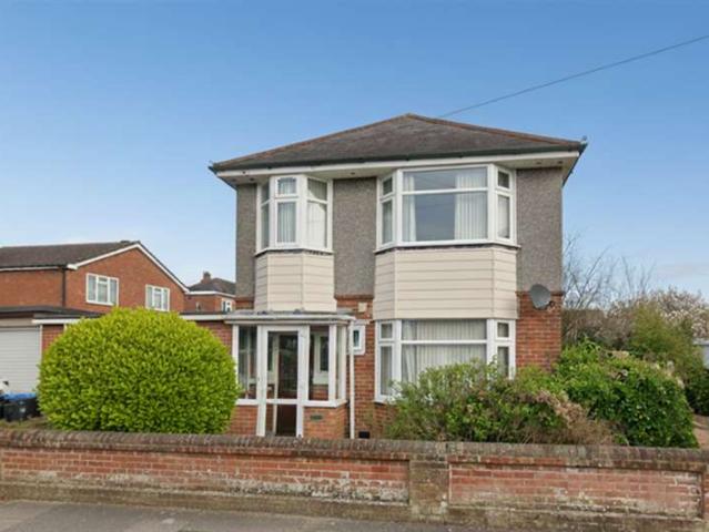 6 Bedroom House