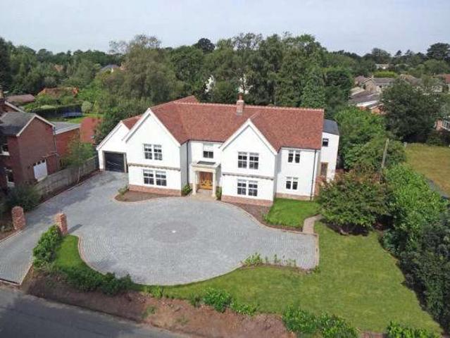 6 Bedroom House