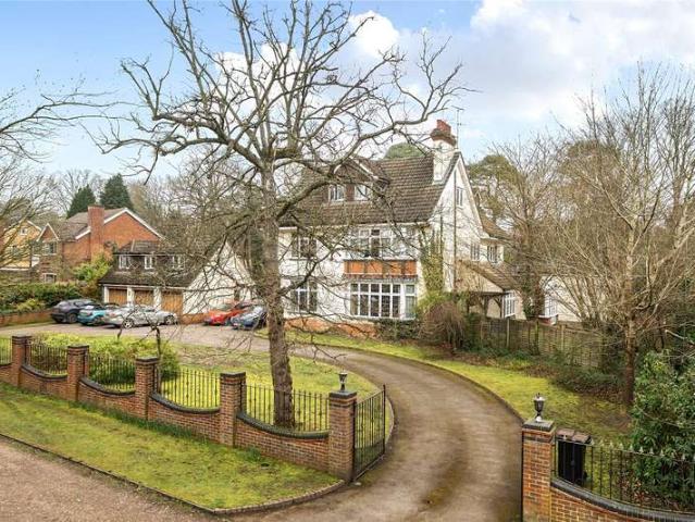 6 Bedroom House