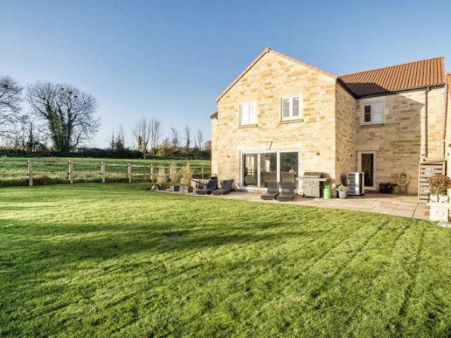 6 Bedroom House