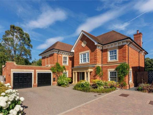 6 Bedroom House