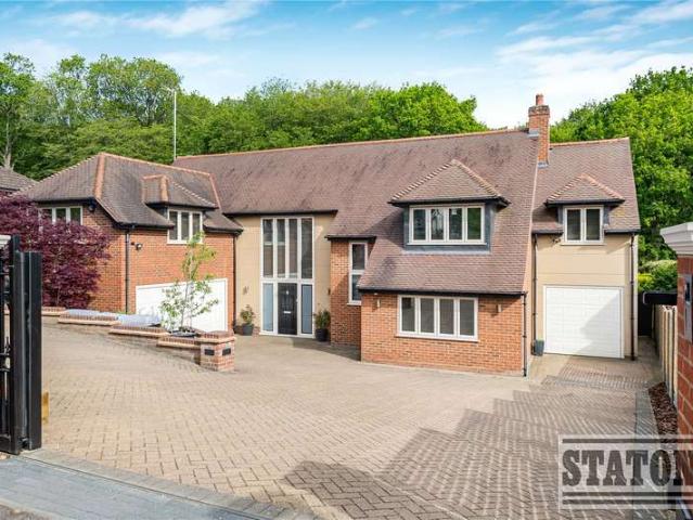 6 Bedroom House