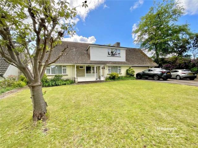 6 Bedroom House