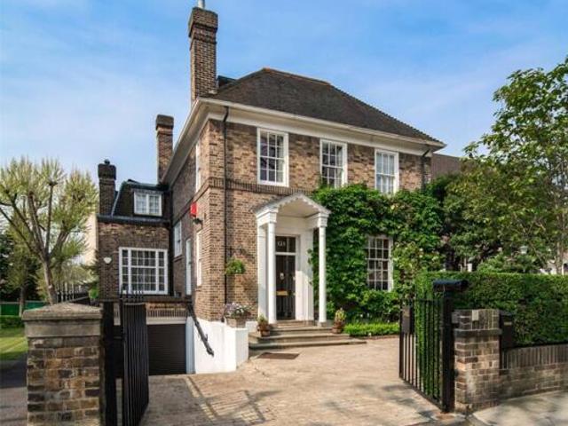 6 Bedroom House Camden Greater London LS100786847