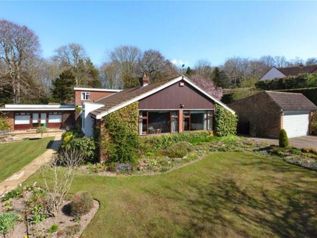 6 Bedroom House Canterbury Kent LS101676181