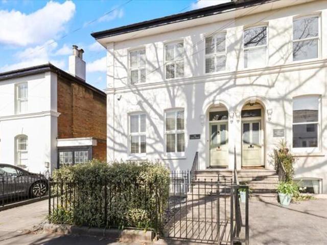 6 Bedroom House Cheltenham Gloucestershire 99808663