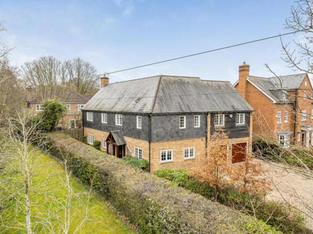 6 Bedroom House Ascot Windsor And Maidenhead 100503017