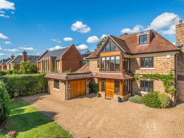 6 Bedroom House Beaconsfield Buckinghamshire 100023848
