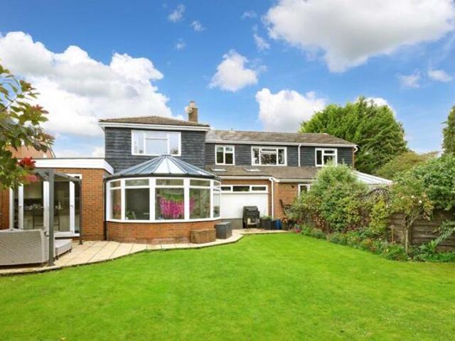 6 Bedroom House Beaconsfield Buckinghamshire LS99203973