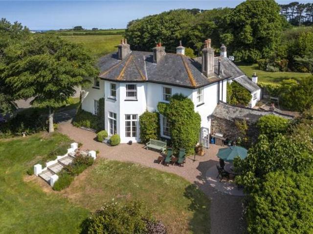 6 Bedroom House Bideford Devon LS101199881