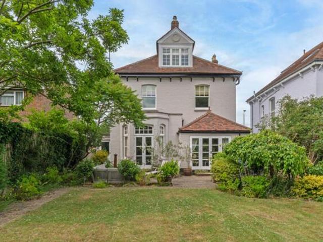 6 Bedroom House Bishop's Stortford Hertfordshire 100366394