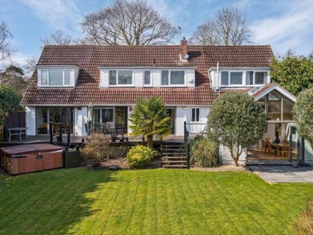 6 Bedroom House Bray Berkshire LS100615295