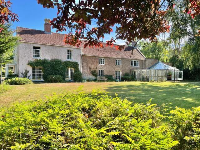 6 Bedroom House Brent Knoll Somerset LS101199681