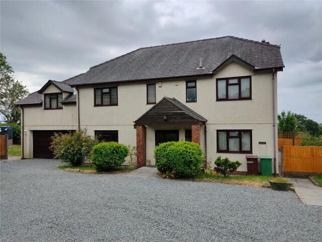 6 Bedroom House Gwynedd Gwynedd LS100503490