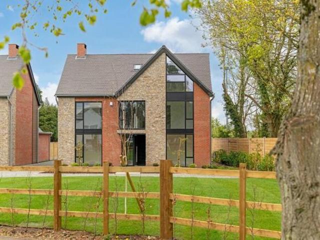 6 Bedroom House Dunchurch Dunchurch 99204083