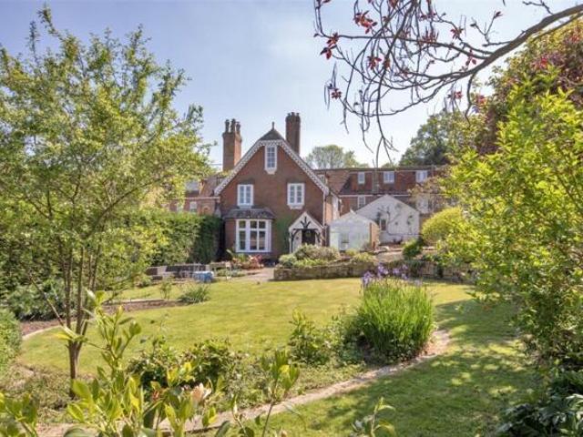 6 Bedroom House Etchingham East Sussex LS101678504