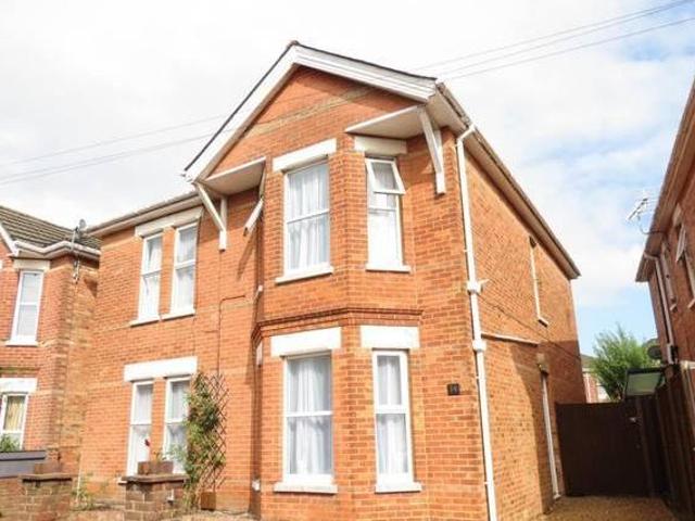 6 bedroom house for rent in 6 bedroom Detached House in Winton BH3