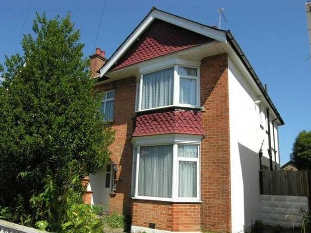 6 bedroom house for rent in 6 bedroom House in Bournemouth BH9