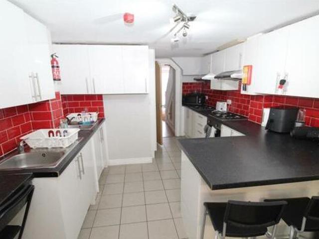 6 Bedroom House For Rent In Cathays, Cardiff