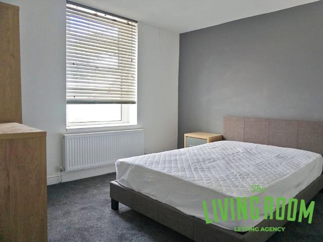 6 bedroom house for rent in Cardiff