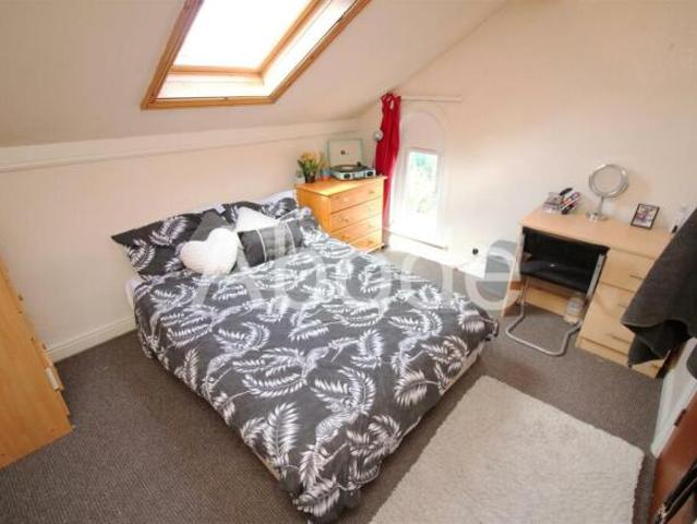 6 bedroom house for rent in Cardigan Road, Headingley, Leeds, LS6