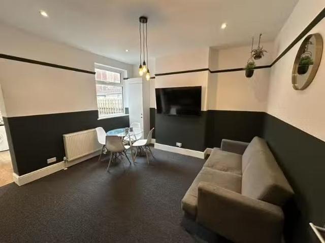 6 bedroom house for rent in Avonvale Road, Redfield, Bristol.