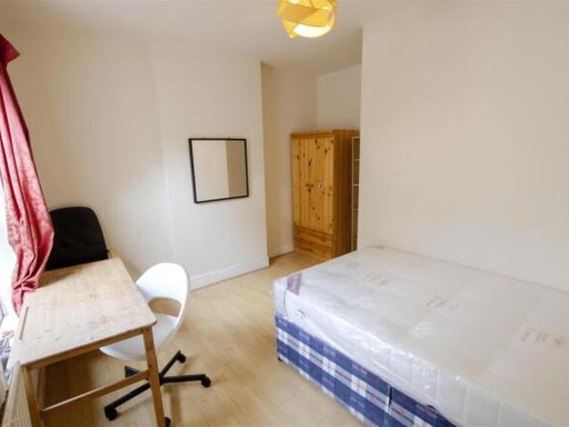6 bedroom house for rent in Bournbrook Road, Birmingham, West Midlands, B29