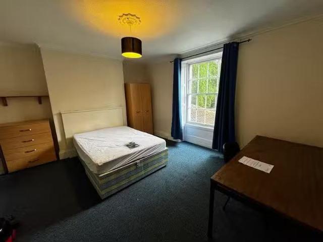 6 bedroom house for rent in Bath Buildings, Montpelier, Bristo.