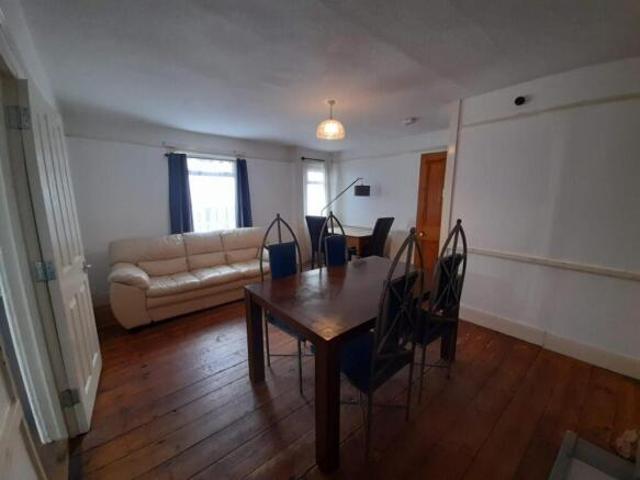 6 bedroom house for rent in Beaumont Road, Plymouth, PL4