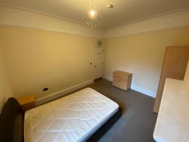 6 bedroom house for rent in Goulden Road, West Didsbury M20 4ZF, M20