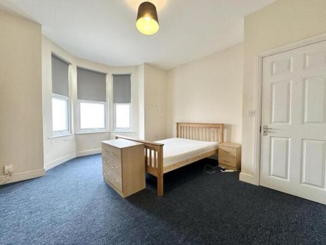 6 bedroom house for rent in Gloucester Road, Horfield, Bristol, BS7