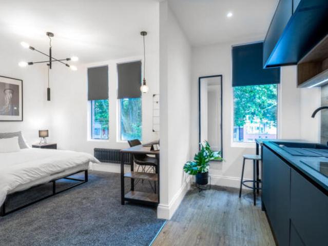 6 bedroom house for rent in Gregory Boulevard, Nottingham, NG7