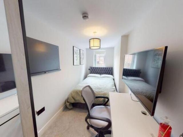 6 bedroom house for rent in Dawlish Road, Birmingham, B29