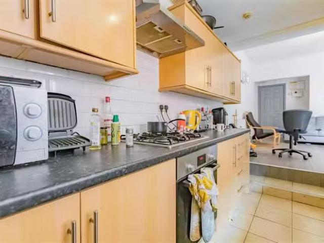 6 bedroom house for rent in Dawlish Road, Birmingham, West Mid.
