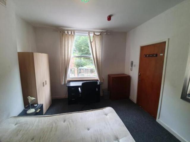 6 bedroom house for rent in Ennis Road, Hornsey, N4