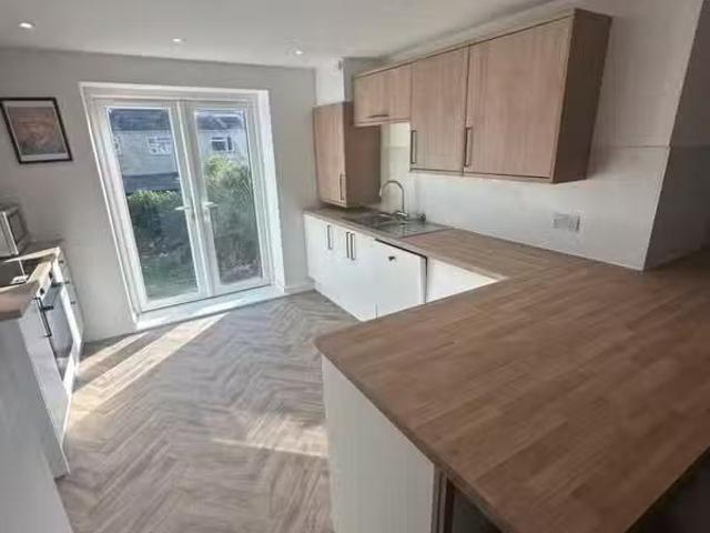 6 bedroom house for rent in Holcombe Green, Bath, BA1
