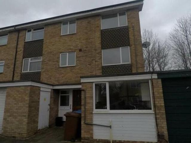 6 Bedroom House For Rent In Hatfield