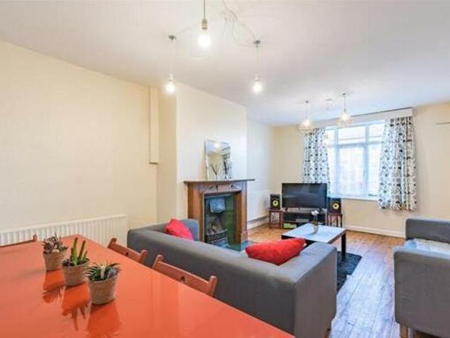 6 Bedroom House For Rent In Headingley