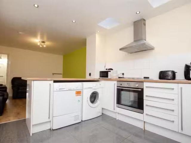 6 bedroom house for rent in Heeley Road, Birmingham, West Midl.