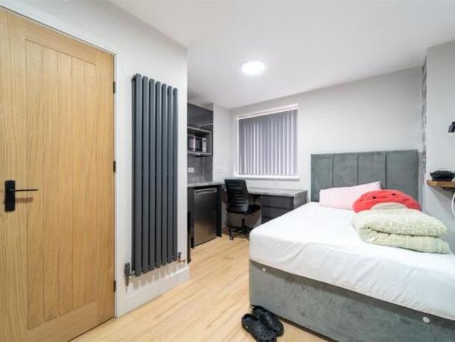 6 bedroom house for rent in Heeley Road, Birmingham, West Midlands, B29