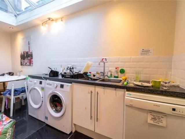 6 bedroom house for rent in Heeley Road, Birmingham, West Midlands, B29