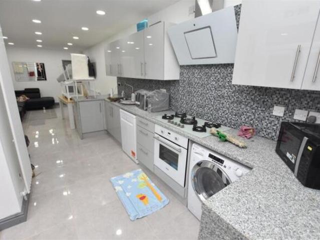 6 bedroom house for rent in Hubert Road, Birmingham, West Midlands, B29
