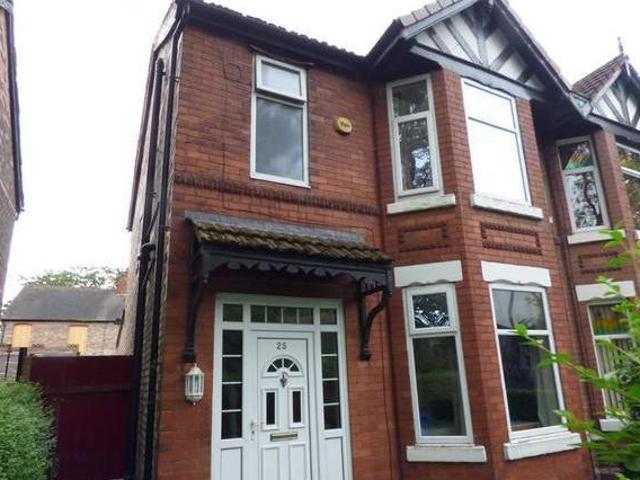 6 bedroom house for rent in Old Hall Lane Manchester M19