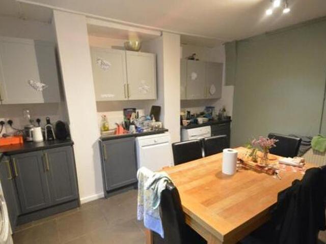 6 Bedroom House For Rent In Leeds, West Yorkshire