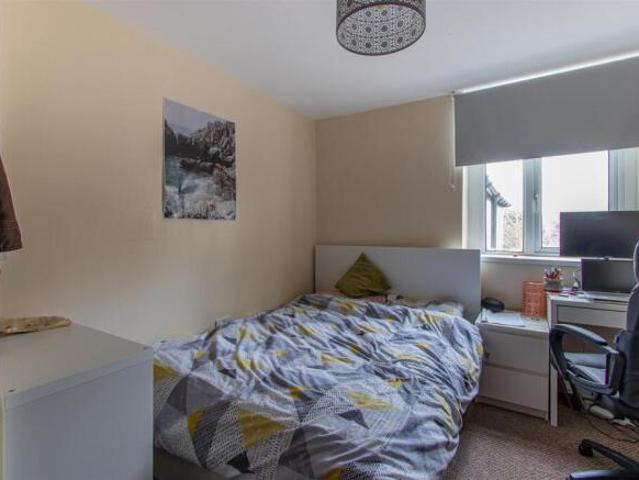 6 bedroom house for rent in Moy Road, Roath, CF24