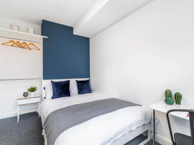 6 bedroom house for rent in Mayville Street, Leeds, LS6