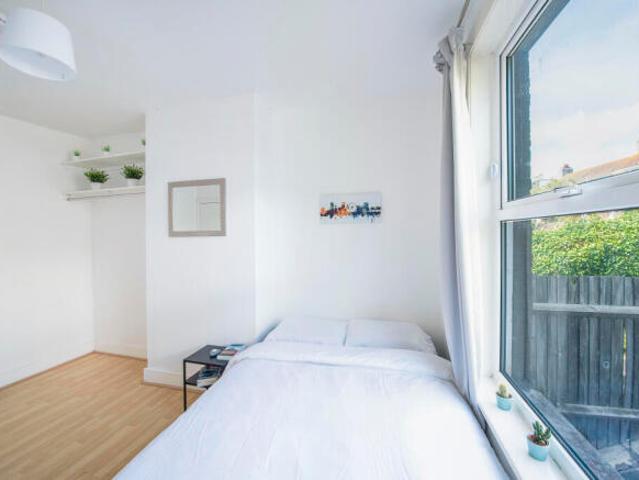 6 bedroom house for rent in Milner Road, Brighton, BN2