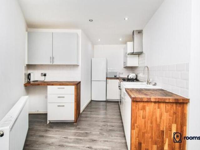 6 bedroom house for rent in Smithdown Road, Liverpool, L7