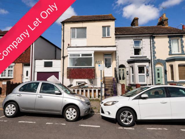 6 bedroom house for rent in Saxton Street, Gillingham, ME7
