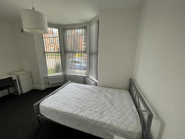 6 bedroom house for rent in Salisbury Road, Liverpool, L15